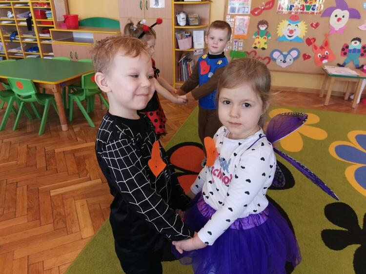14.02.2022r Walentynkowy Bal Karnawałowy - Przedszkole Miejskie nr 1 Bajkowy Świat w Czarnkowie