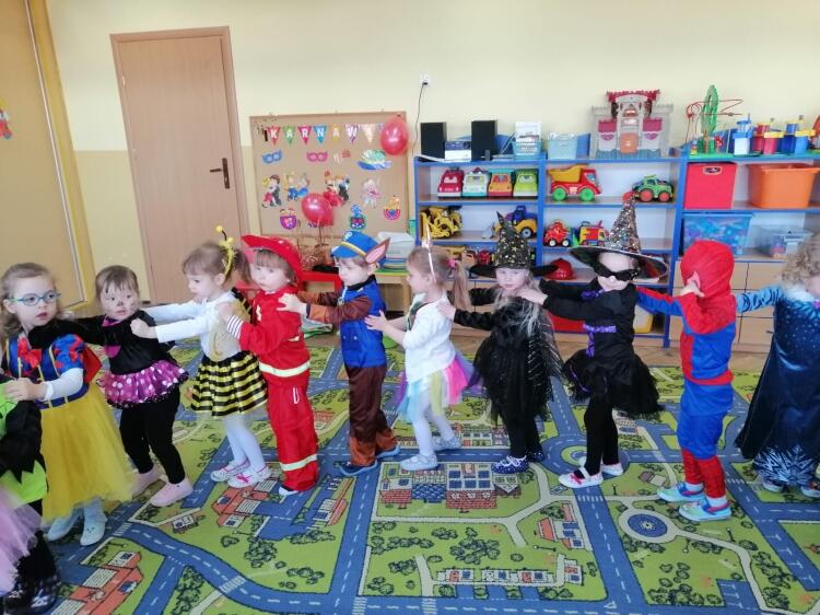 14.02.2022 BAL KARNAWAŁOWY - Przedszkole Miejskie nr 1 Bajkowy Świat w Czarnkowie