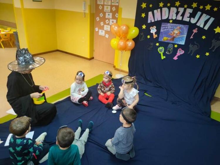 2022.11.30 Zabawy andrzejkowe - Przedszkole Miejskie nr 1 Bajkowy Świat w Czarnkowie